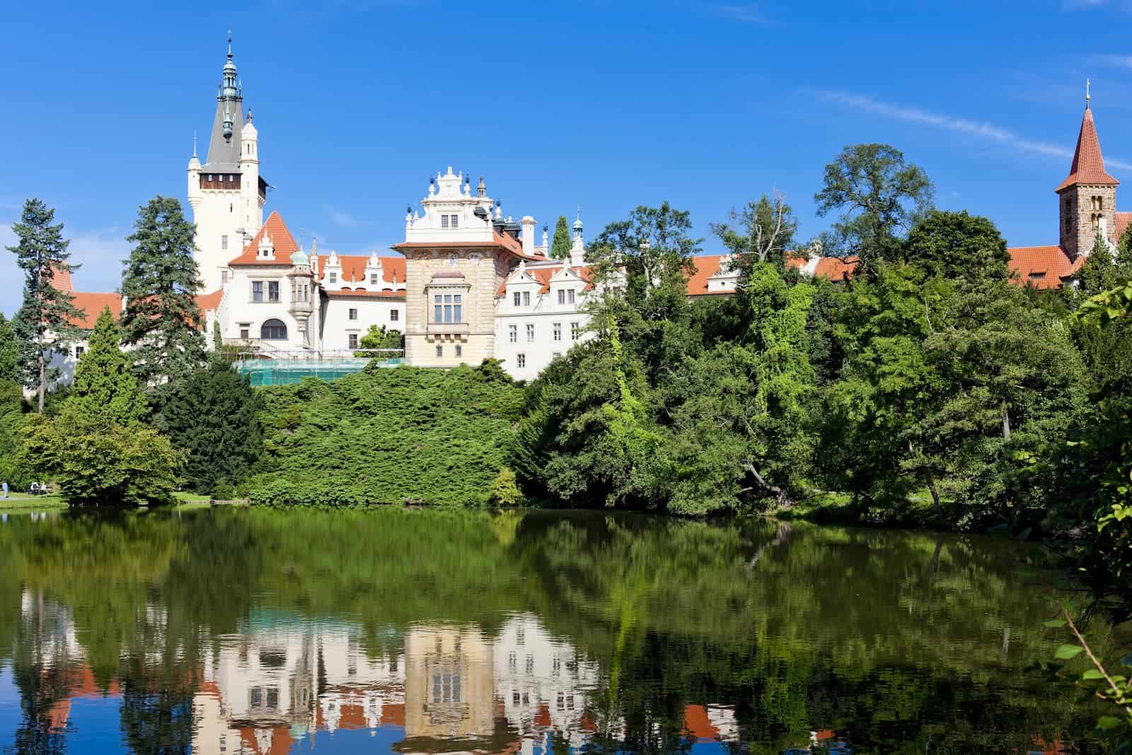 14 best castles near Prague you must visit - Northern Hikes